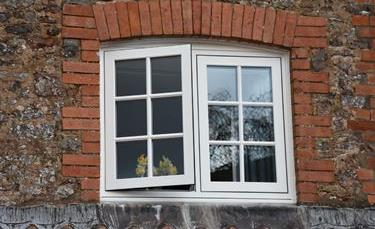 Cottage Windows - 10 Year Guarantee | Anglian Home