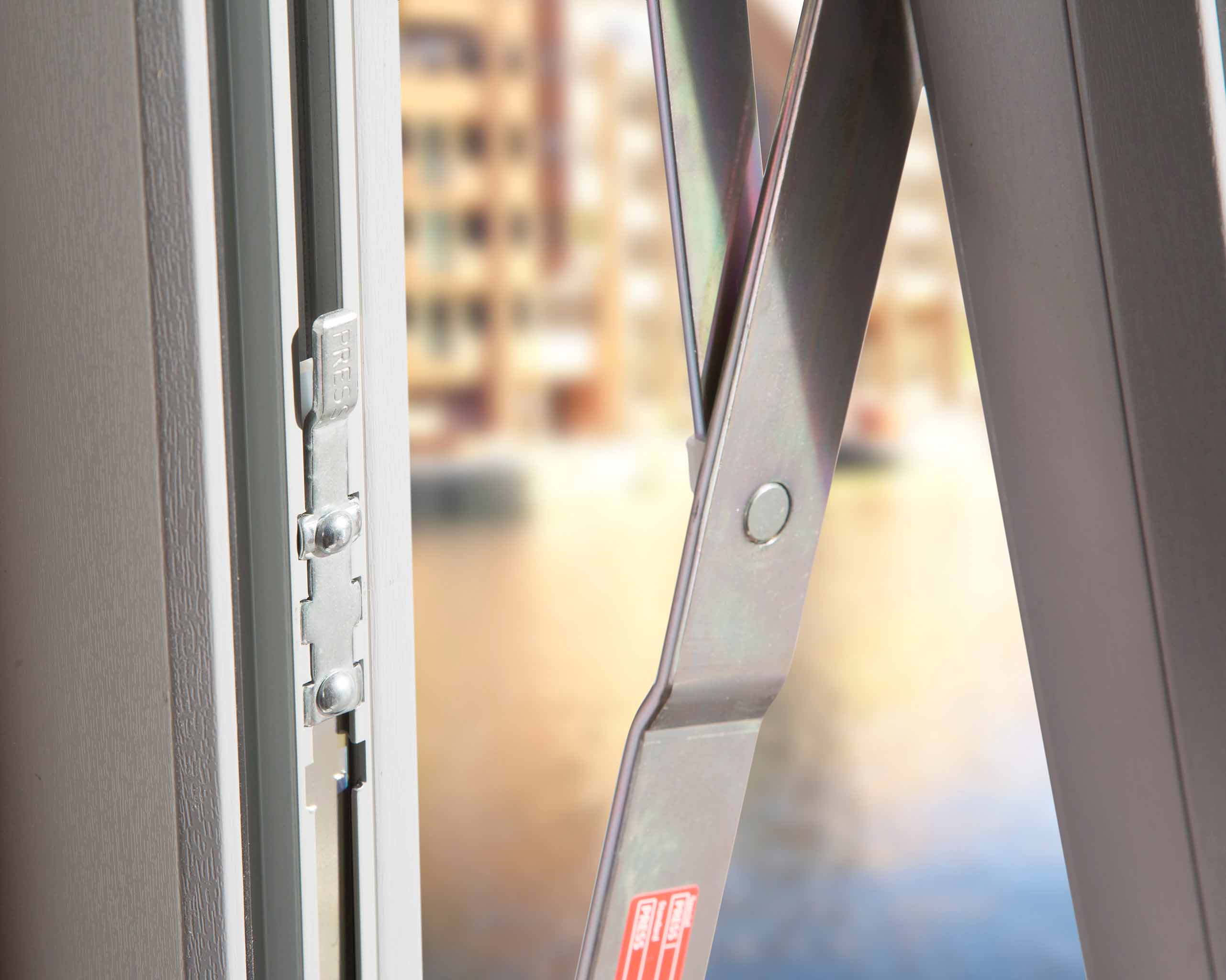 Fully Reversible Windows