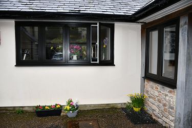 Black Windows - Aluminum, UPVC & Timber Window Frames